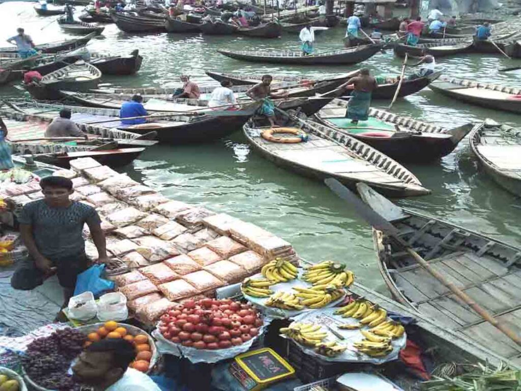 Old Dhaka tour with professional local guide, review by westerners