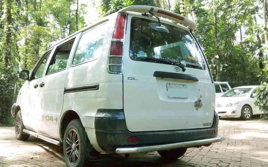 Car rent in Sylhet as Noah, Hiace and Tourist Bus